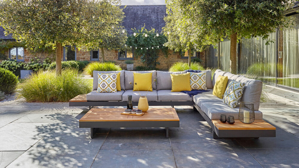 Outdoor furniture - Vdio Magazine 2024